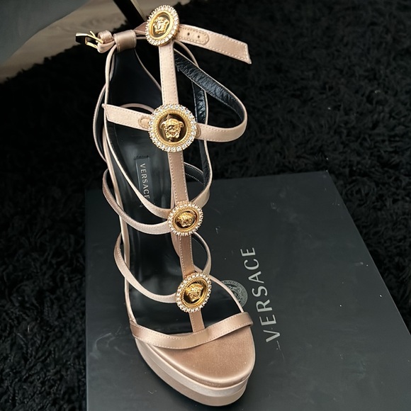 Versace | Shoes | Authentic Versace Heels | Poshmark
